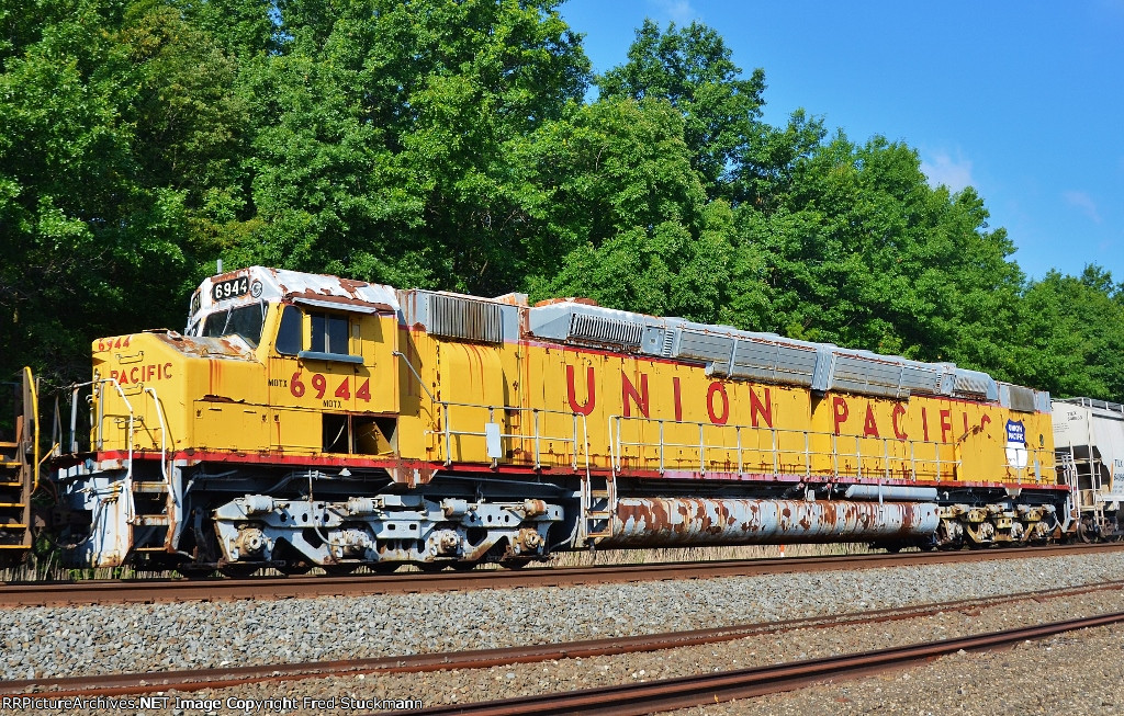 UP 6944 was one of 47 delivered and is one of 13 still in existence.